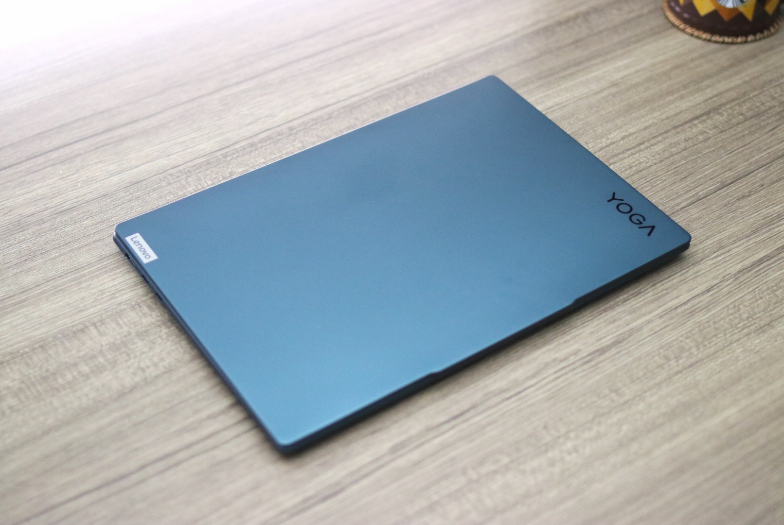LENOVO YOGA PRO 7i (Core i7-13700H | RTX 4050) - GLINT