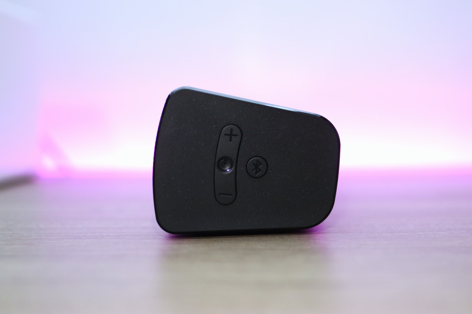 Creative Stage Air V2 Under-Monitor Bluetooth Soundbar - GLINT