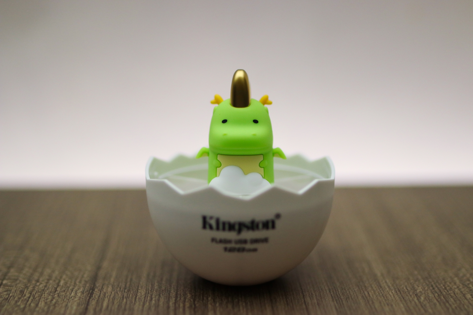 Kingston Mini Dragon USB Flash Drive - GLINT